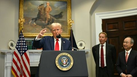 Trump verkündet KI-Projekt mit 500 Milliarden Dollar Investitionen in ...