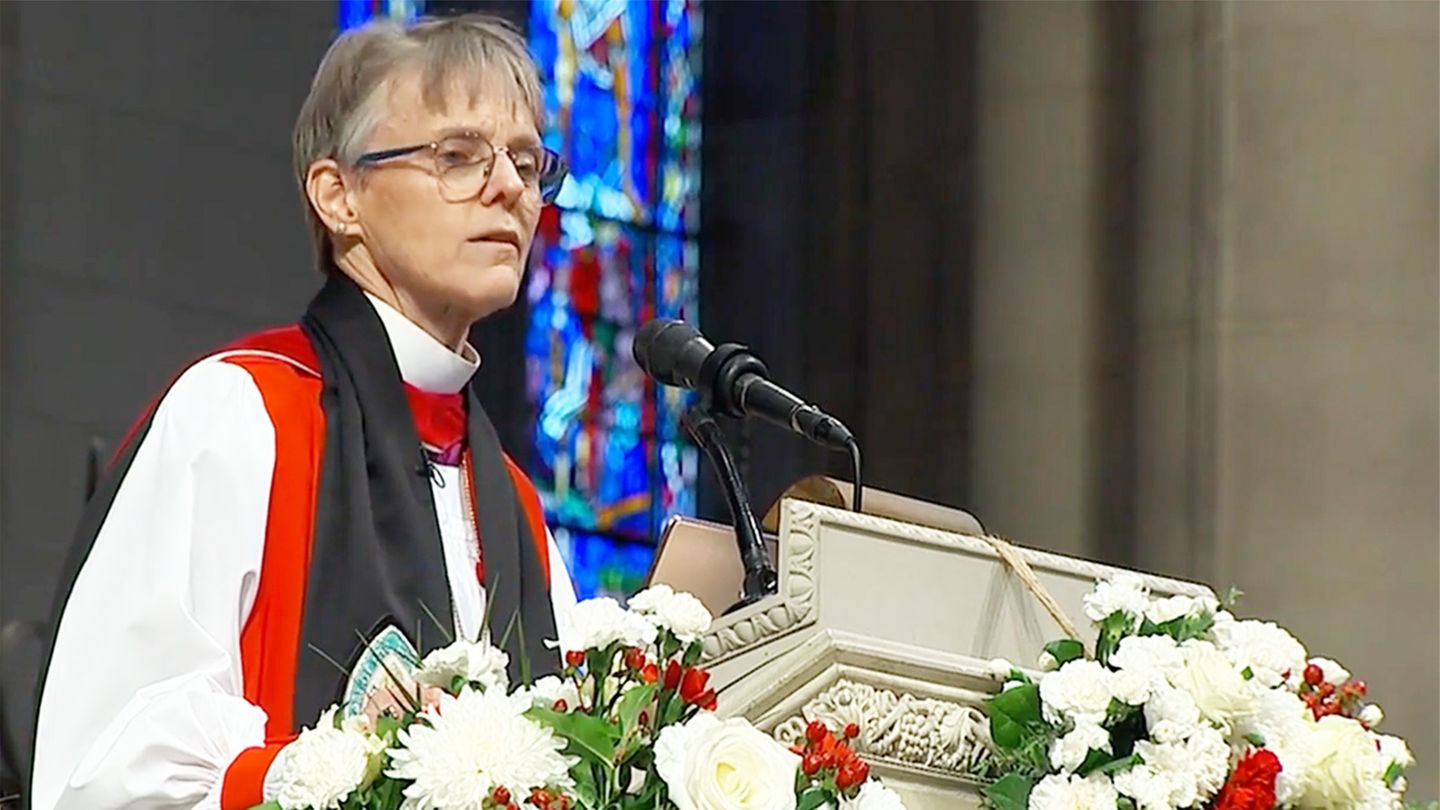 Bischöfin Mariann Budde: Diese Predigt versetzt Trump in Rage (Video ...