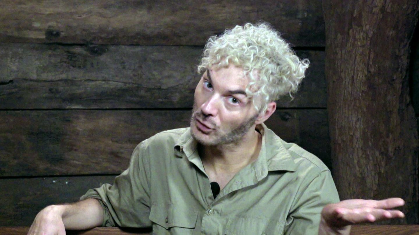 Dschungelcamp 2025: Sam Dylan lügt allen ins Gesicht | STERN.de