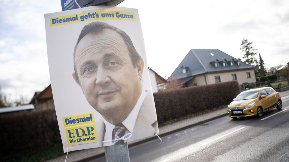 FDP im Retro-Wahlkampf: Wer hat die Genscher-Plakate geklaut? | STERN.de