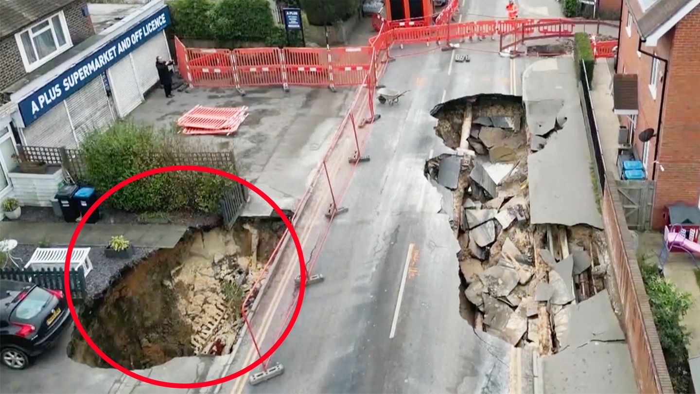 England: Zweiter Erdkrater löst große Sorge bei Anwohnern aus (Video ...