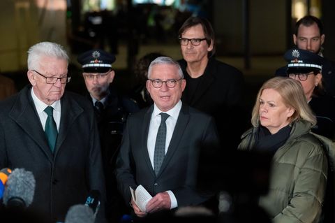 Mannheim: Video zeigt, wie Todesfahrer durch Fußgängerzone rast | STERN.de