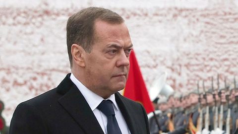 Russland: Medwedew vergleicht Friedrich Merz mit Nazi-Größe Goebbels ...
