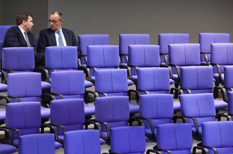 Bundestag: Pressestimmen zur historischen Abstimmung | STERN.de