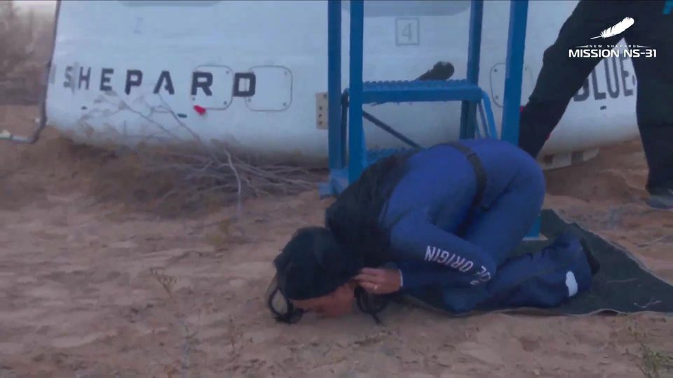 Blue Origin: Video zeigt Katy Perry und Co. in der Schwerelosigkeit ...