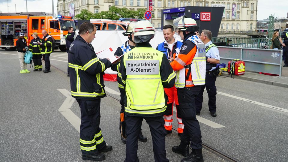 Hamburger Messerangriff: Das ist über Täterin vom Hauptbahnhof bekannt | STERN.de