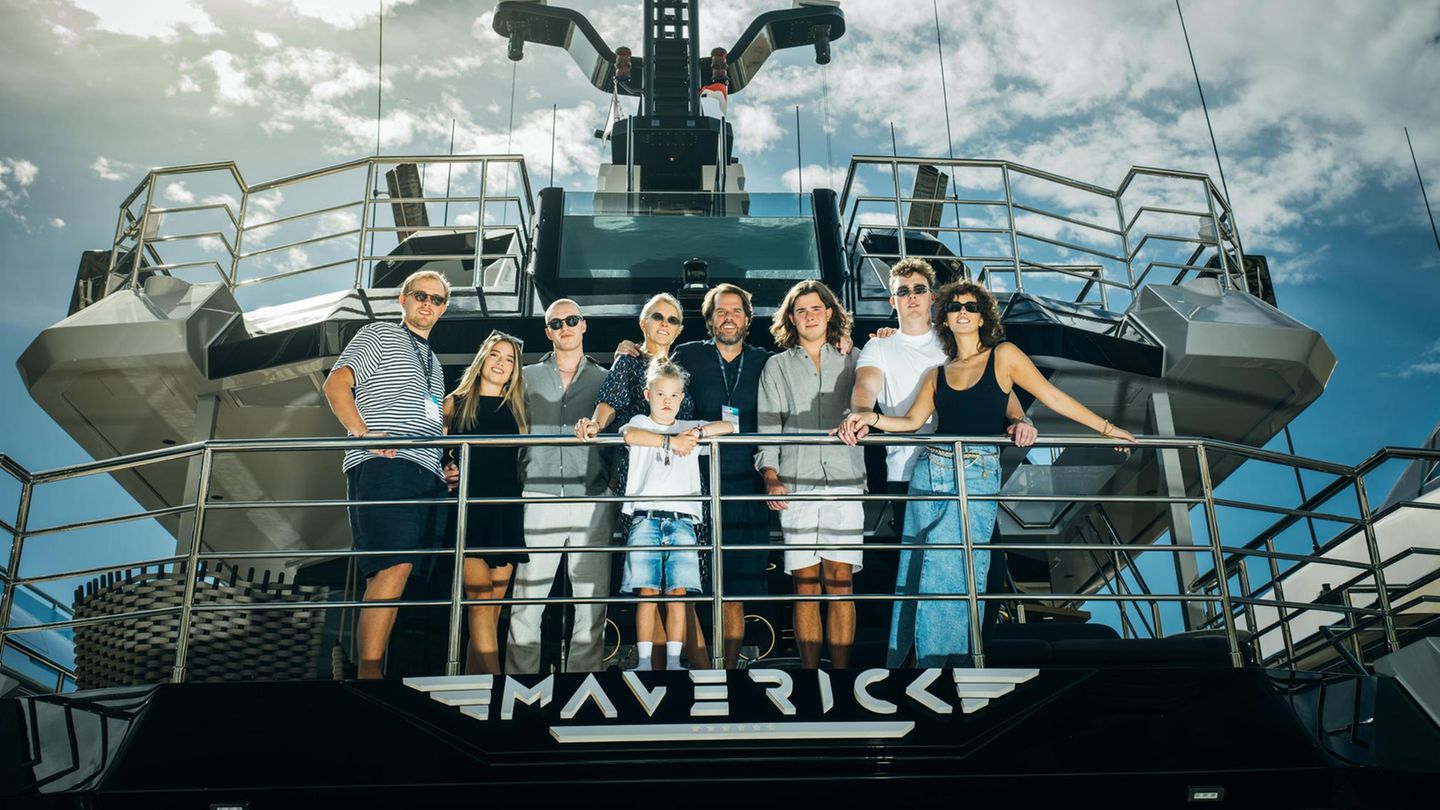 Die Jacht als Zuhause: Familie Schröder segelt allen Krisen davon ...