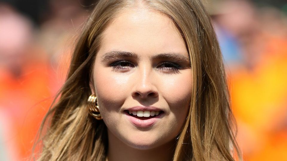 Vip News: ESC-Moderator stichelt gegen Victoria Swarovski | STERN.de