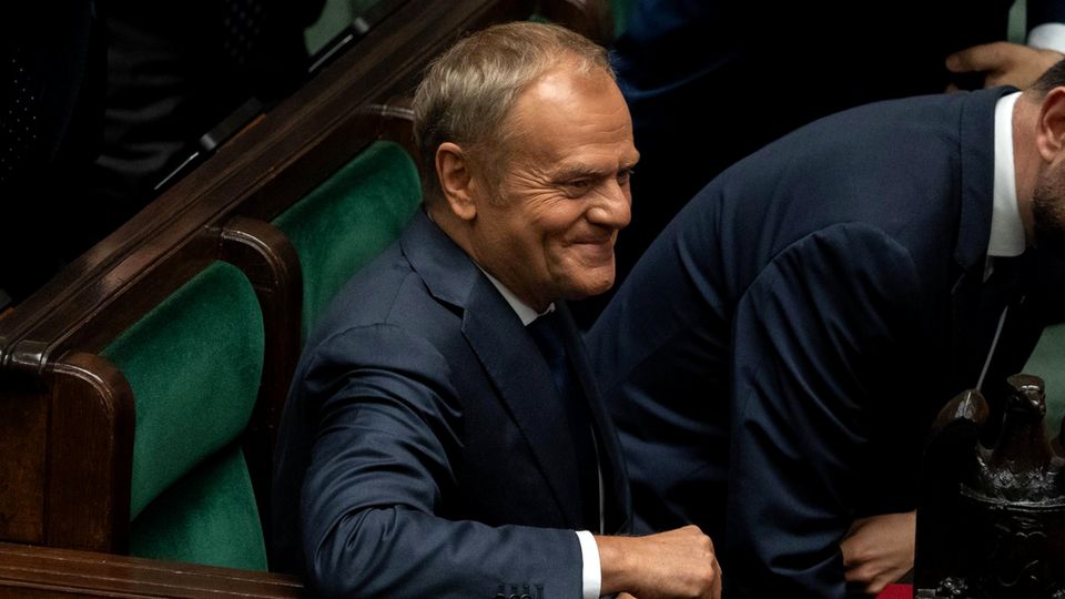 Polen: Proeuropäische Regierung übersteht Vertrauensabstimmung | STERN.de