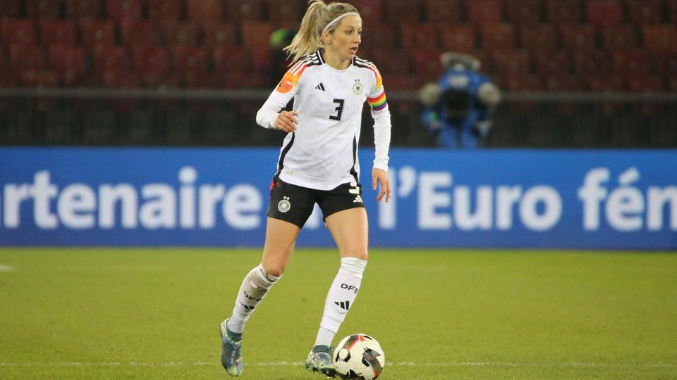 DFB-Frauen bei EM: Das sind die Berufe unserer Nationalspielerinnen ...