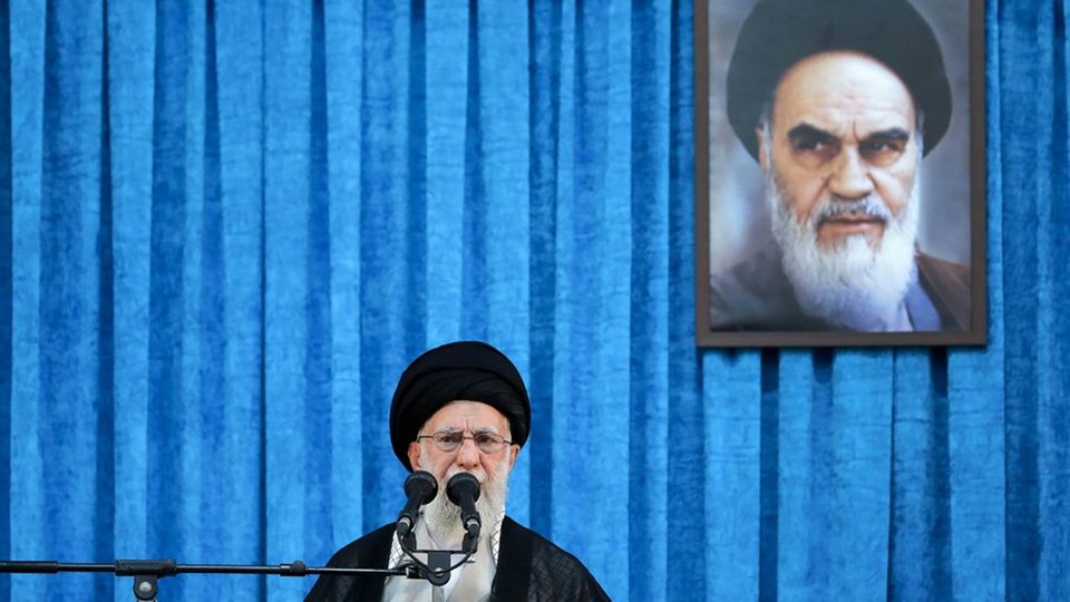 Chamenei droht Israel nach Angriffen auf Iran mit folgenschweren Konsequenzen | STERN.de