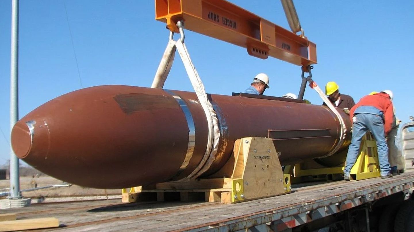 GBU-57: Das ist die Bombe, die Irans Atomanlage zerschmetterte | STERN.de