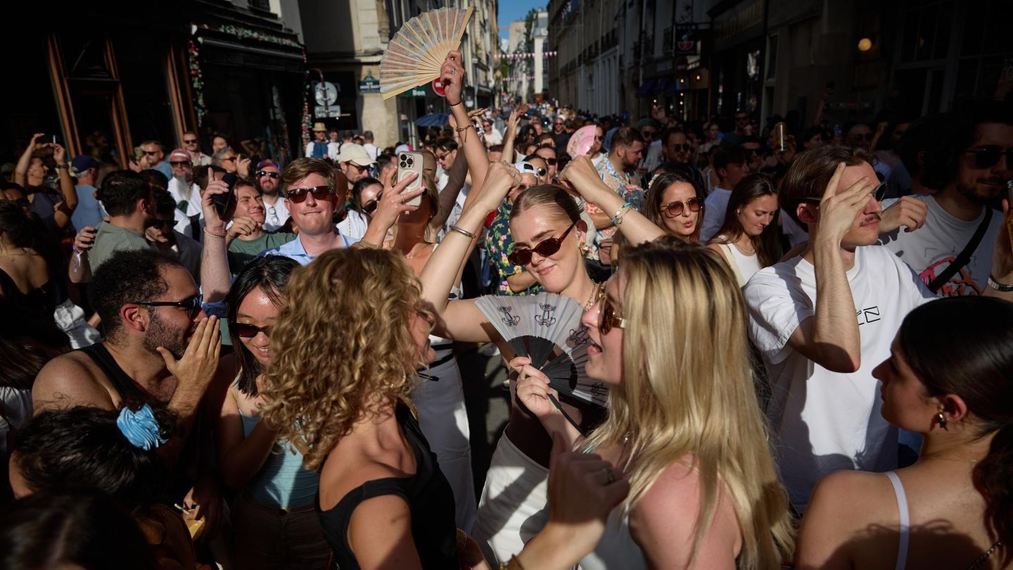 Needle Spiking: Was steckt hinter den Nadelangriffen auf Frauen? | STERN.de