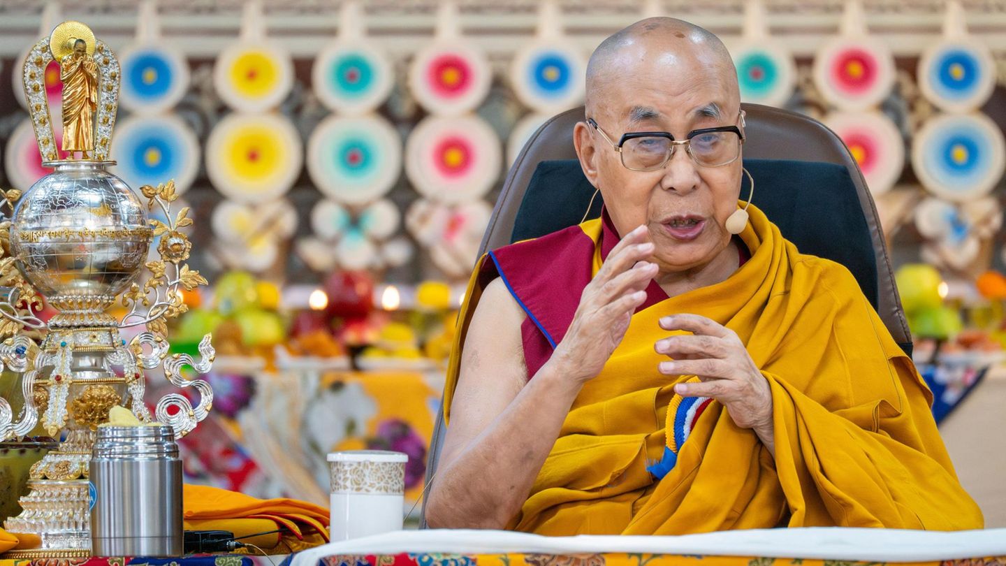 Dalai Lama wird 90: "Bis heute verklärt der Westen Tibet" | STERN.de