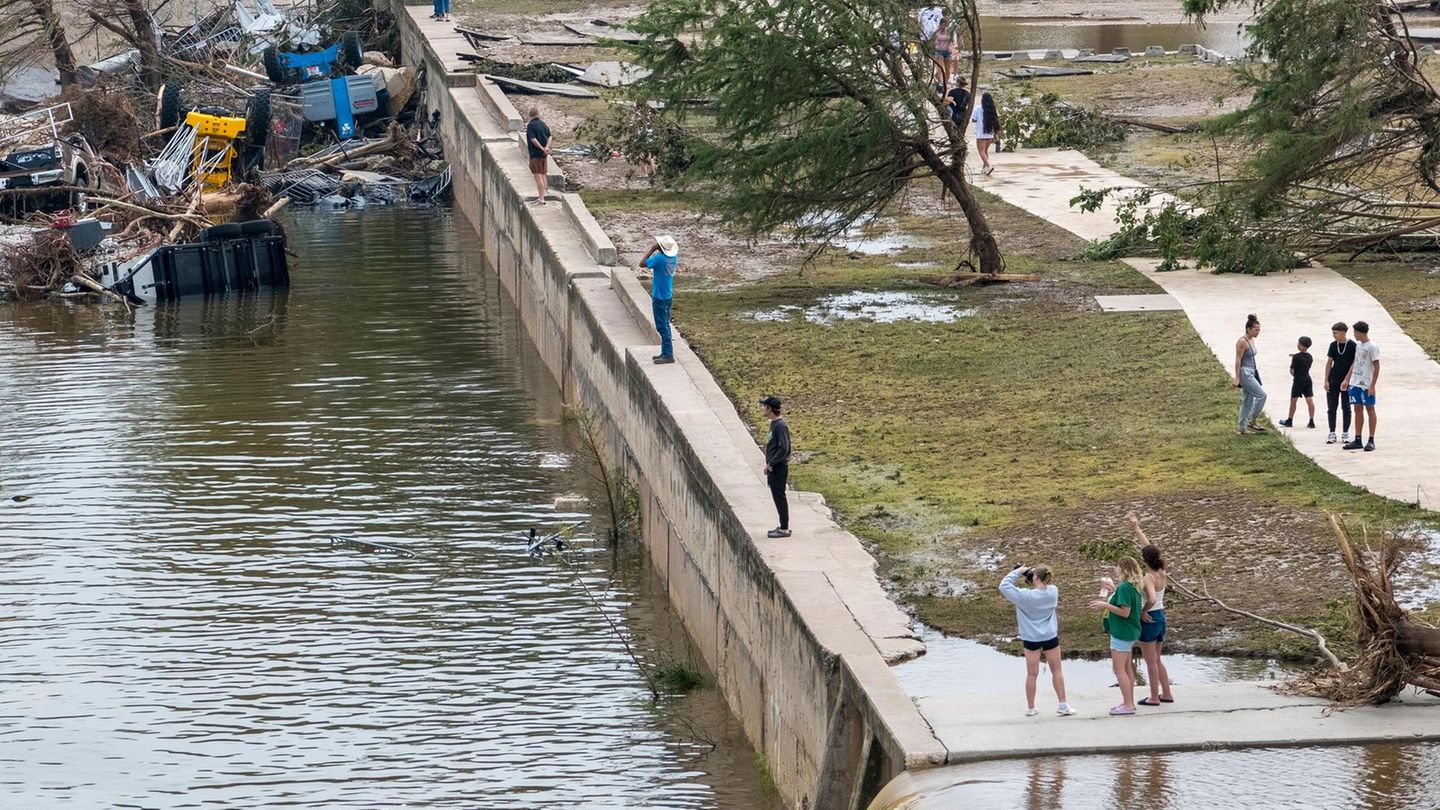 Texas: 50 Todesopfer geborgen – 27 Mädchen aus Feriencamp vermisst ...