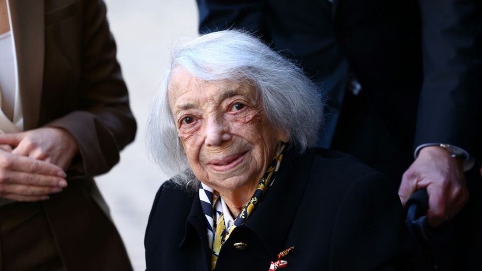 Gedenkfeier für verstorbene Holocaustüberlebende Friedländer in Berlin ...