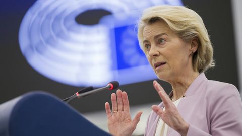 EU-Parlament stimmt über Misstrauensantrag gegen von der Leyen ab | STERN.de