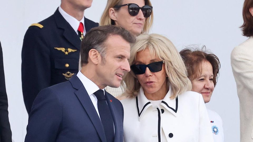 Emmanuel Macron und seine Frau klagen gegen rechte Influencerin | STERN.de