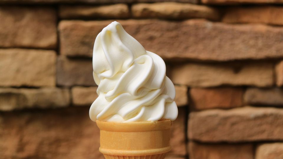 Softeis selber machen: So gelingt cremiges Gelato in 4 Schritten | STERN.de