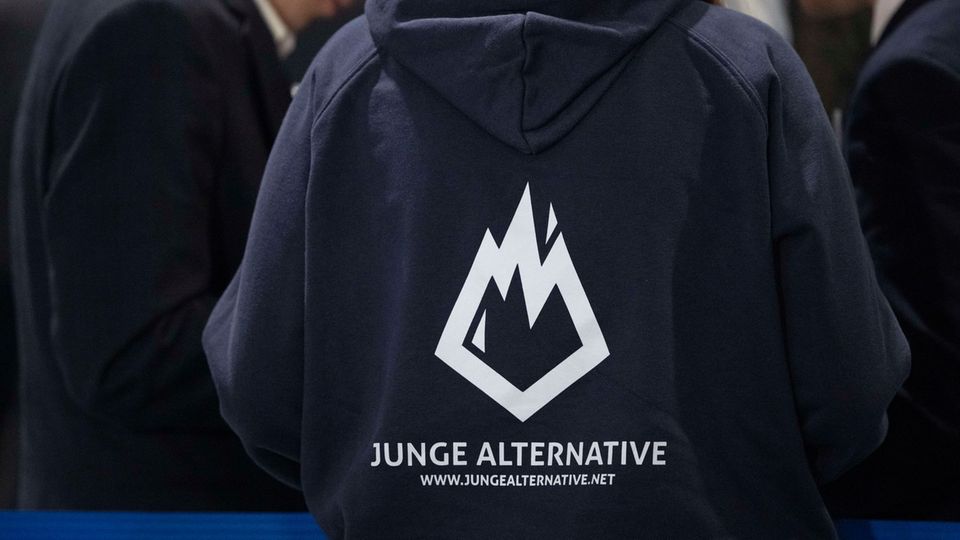 AfD gründet neue Jugendorganisation - Versammlung in Gießen | STERN.de