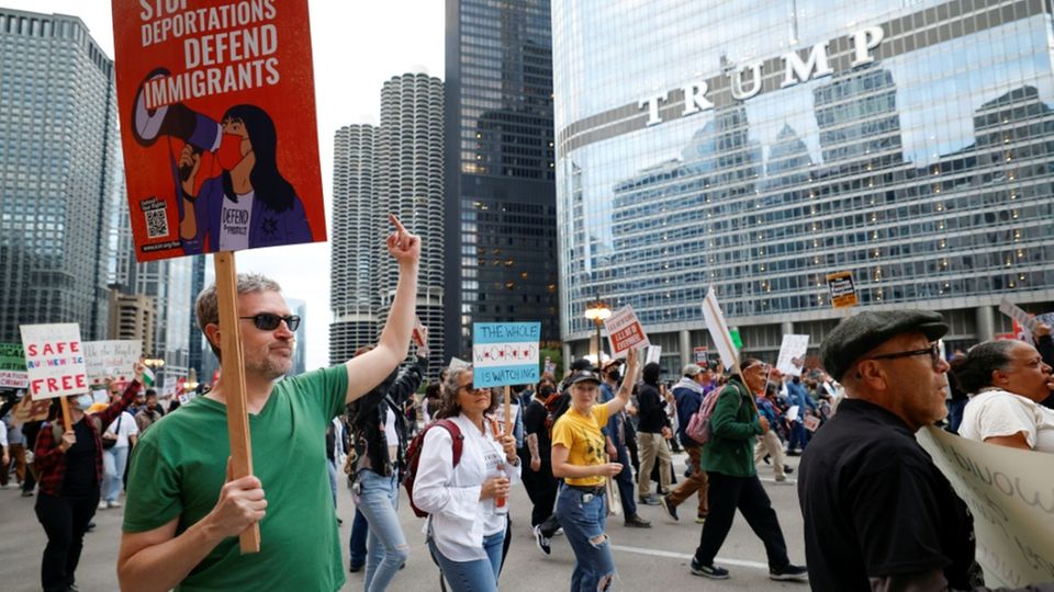 Nach Umbenennung: Trump droht Chicago mit Einsatz von ...