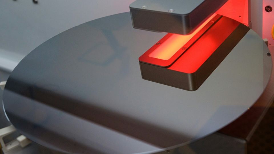 Autoindustrie fürchtet Chipmangel wegen Streits um Halbleiter-Lieferant ...