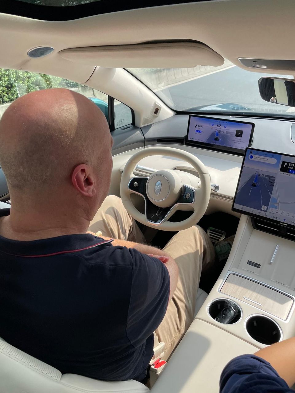 Das Huawei-Auto: Der autonome Luxeed R7 im Fahrtest | STERN.de