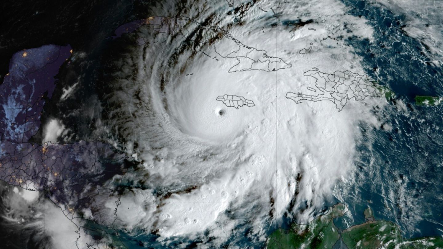 Hurrikan "Melissa" erreicht die Bahamas - Später in Bermuda erwartet ...