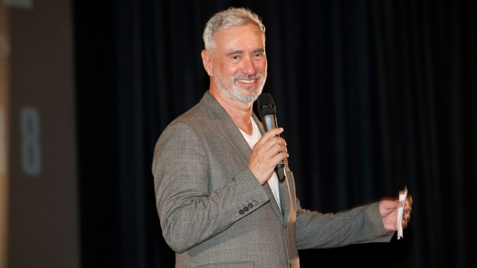Hollywood-Regisseur Roland Emmerich: "Ich bin ein Partymensch" | STERN.de
