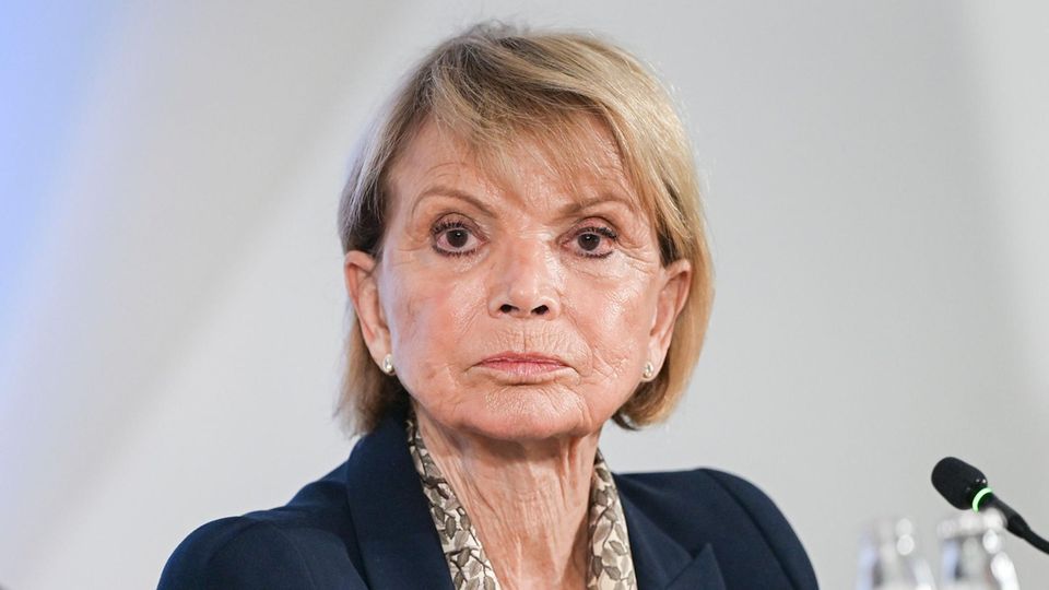 Uschi Glas' Familiengeheimnis: Ihr Vater diente bei der Waffen-SS ...