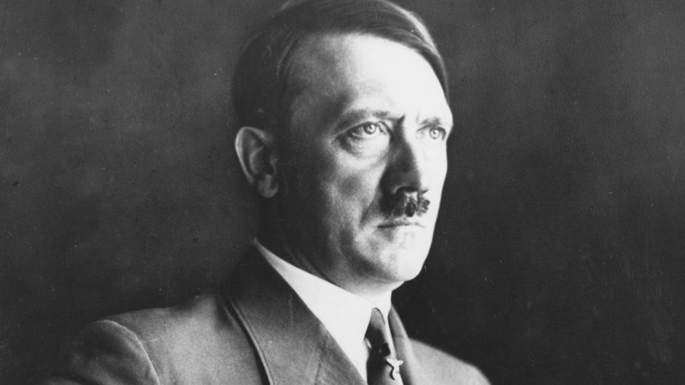 Adolf Hitlers DNA entschlüsselt: Hatte der Führer etwa einen Mikropenis ...