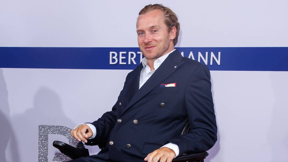 Samuel Koch bricht sich bei Sturz in der Dusche die Nase | STERN.de