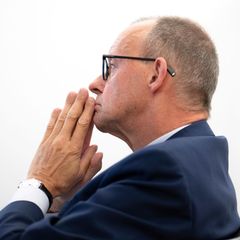 Friedrich Merz, er sieht nachdenklich aus