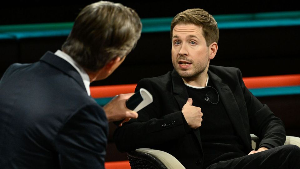 Markus Lanz: Mit diesem Satz überrascht er Kevin Kühnert | STERN.de