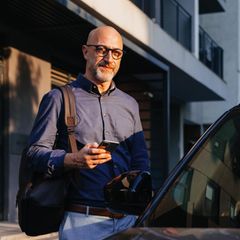 Mit der höheren Pendlerpauschale können Arbeitnehmer Steuern sparen