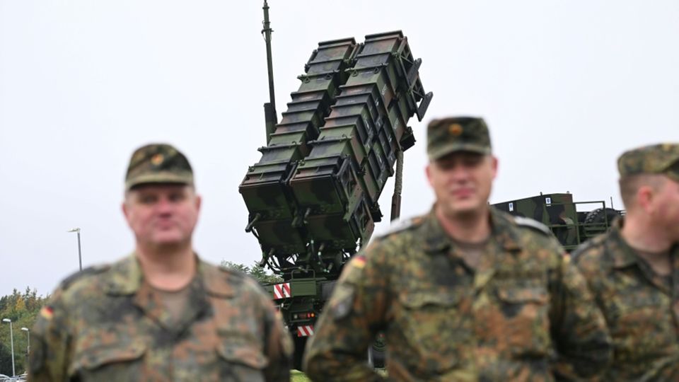 Grünes Licht vom Parlament: Bundeswehr bekommt weitere 50 Milliarden ...