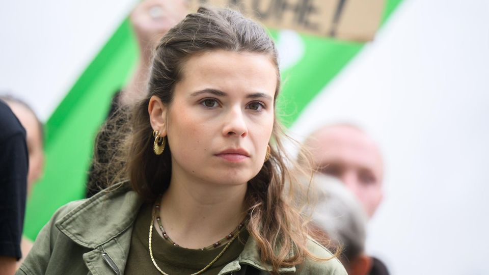 Luisa Neubauer hatte Angst, über den Tod ihres Vaters zu sprechen ...