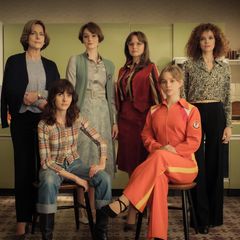 Bei "Ku'damm 77" stehen mittlerweile sechs Frauen im Mittelpunkt: Caterina Schöllack (Claudia Michelsen), Friederike von Boost (Marie Louise Albertine Becker), Helga von Boost (Maria Ehrich), Monika Schöllack (Sonja Gerhardt),  Dorli Schöllack (Carlotta Bähre), Eva Fassbender (Emilia Schüle) (v.l.)