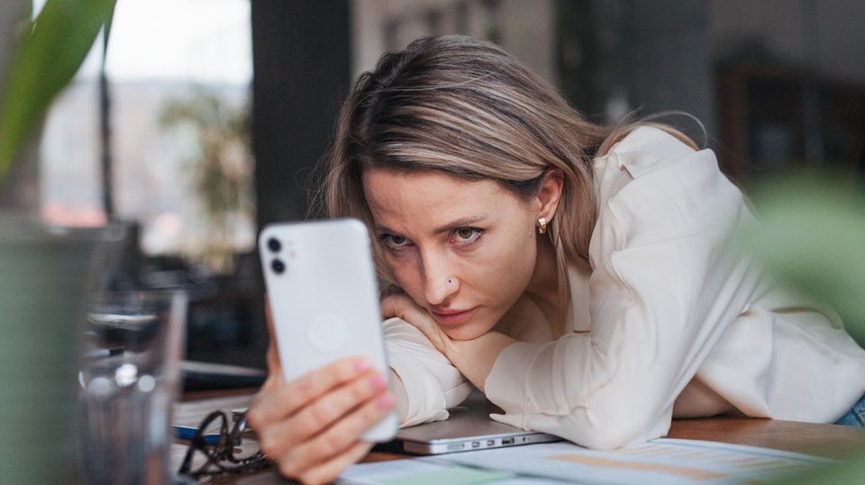 Whatsapp zeigt jetzt Werbung – so können Sie Anzeigen unterbinden ...