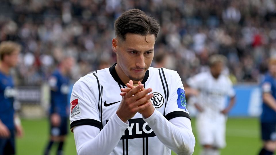 Fußball: Berichte: Eintracht Frankfurt holt Zweitliga-Shootingstar ...