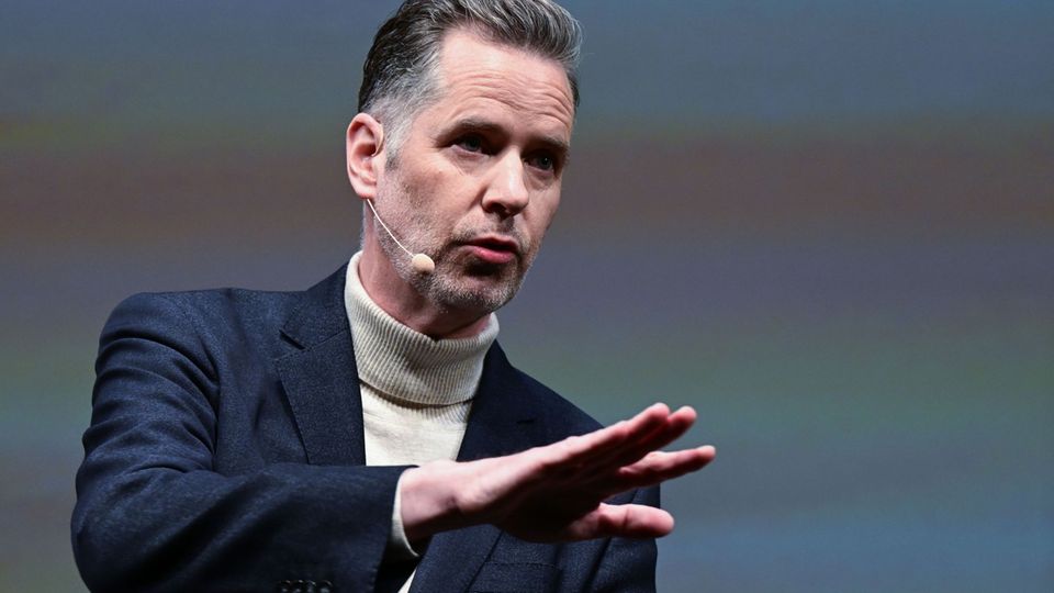 FDP-Parteitreffen: FDP-Chef Dürr will Verdopplung der Ausgaben für ...