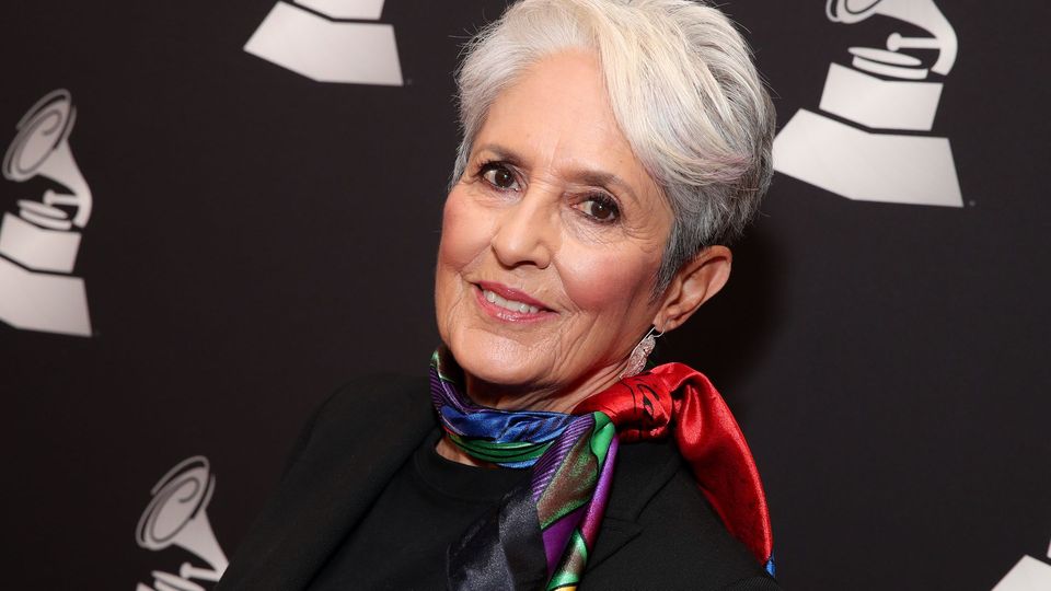 Joan Baez wird 85 Jahre – und ist lautstärker denn je | STERN.de