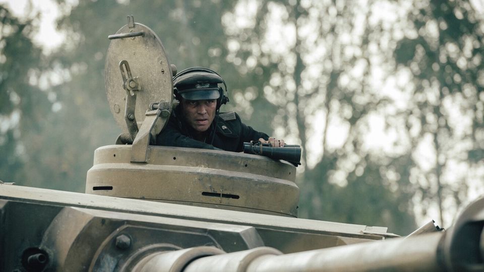 "Der Tiger": Wie realistisch ist der tauchende Panzer im Film? | STERN.de