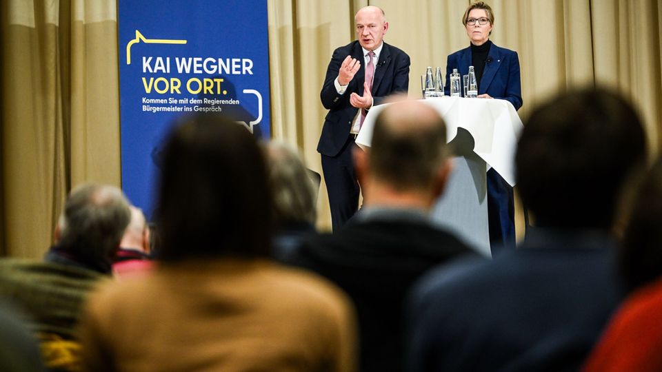 Nach Stromausfall: Kritik auf Bürgerversammlung an Wegners ...