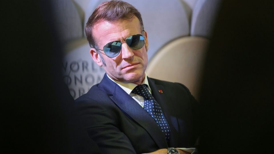 Macron: Französische Marine entert russischen Tanker im Mittelmeer ...
