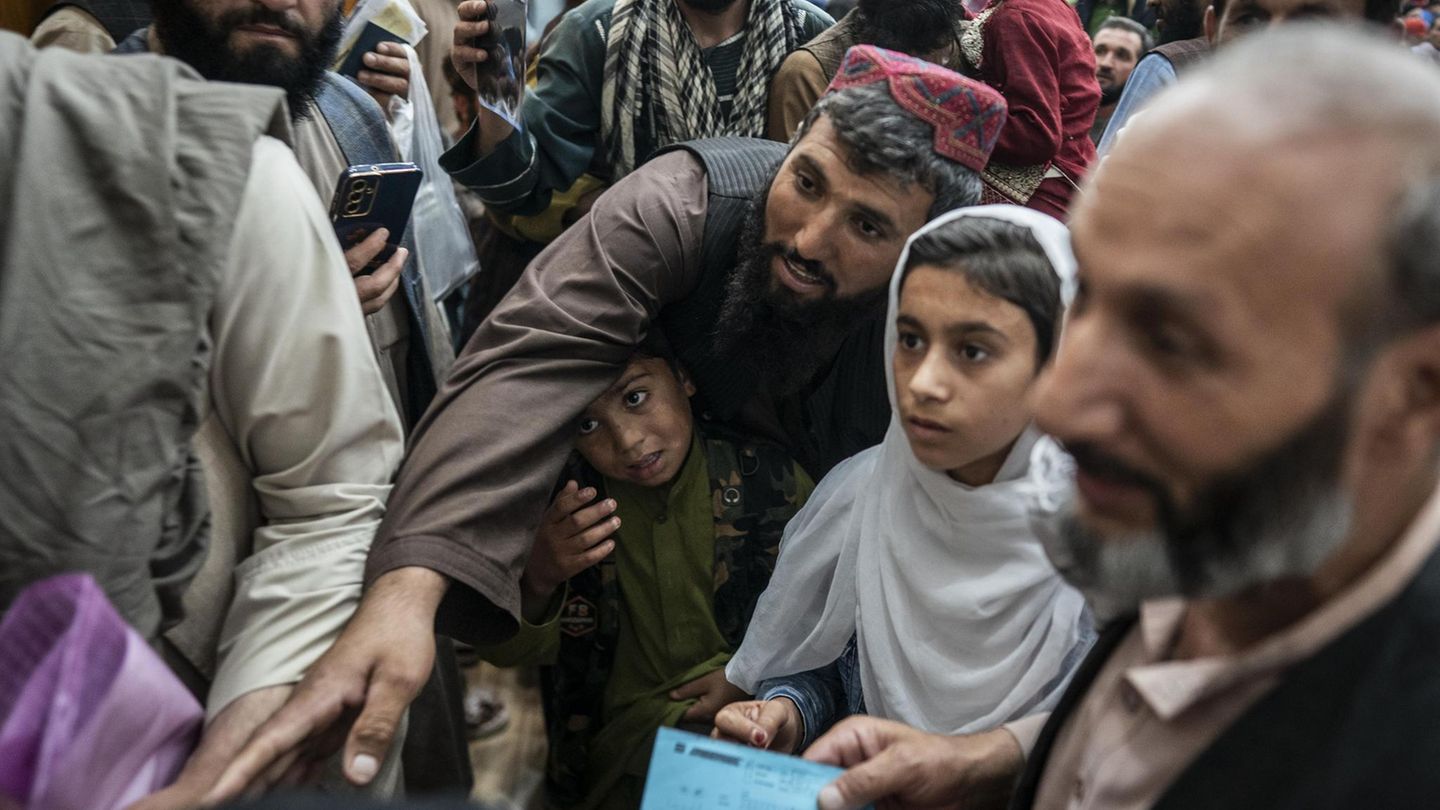 Deutsche Ärzte in Afghanistan: Welches Kind darf leben? Welches nicht ...