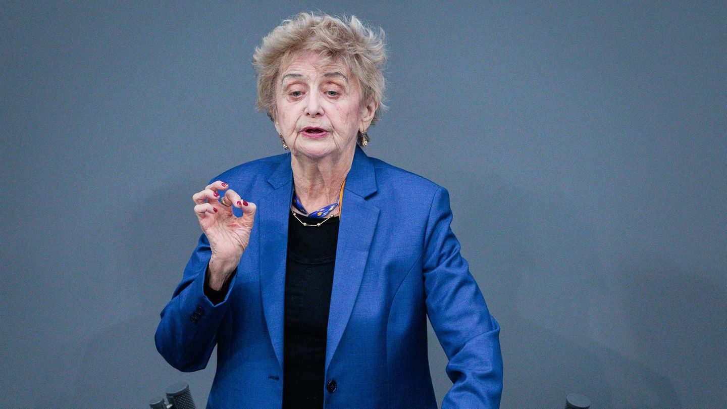 Tova Friedman: "Meine Mutter versteckte mich unter Leichen" | STERN.de