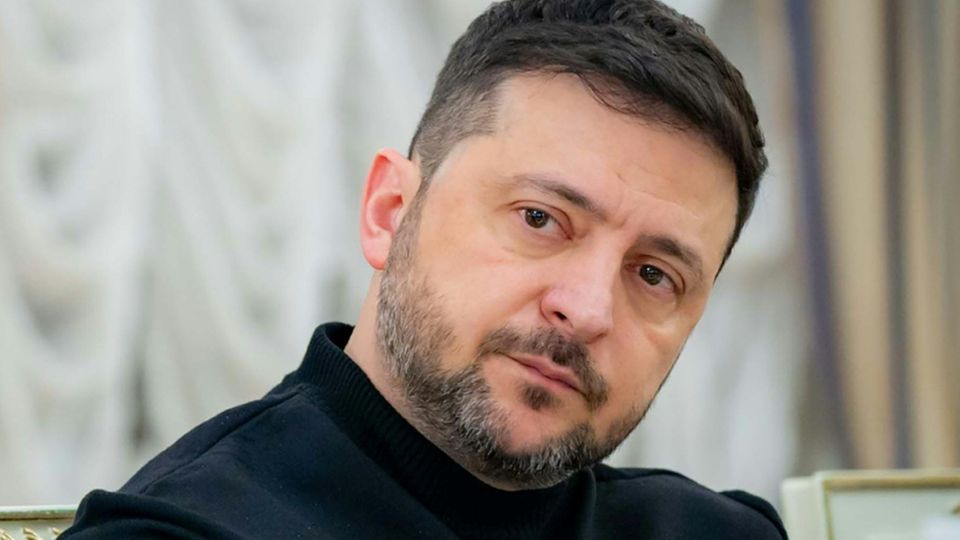 Selenskyj: Gespräche zwischen Russland, Ukraine und den USA in Abu ...