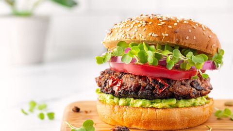 Stiftung Warentest: Vegane Burger besser als Rindfleisch | STERN.de