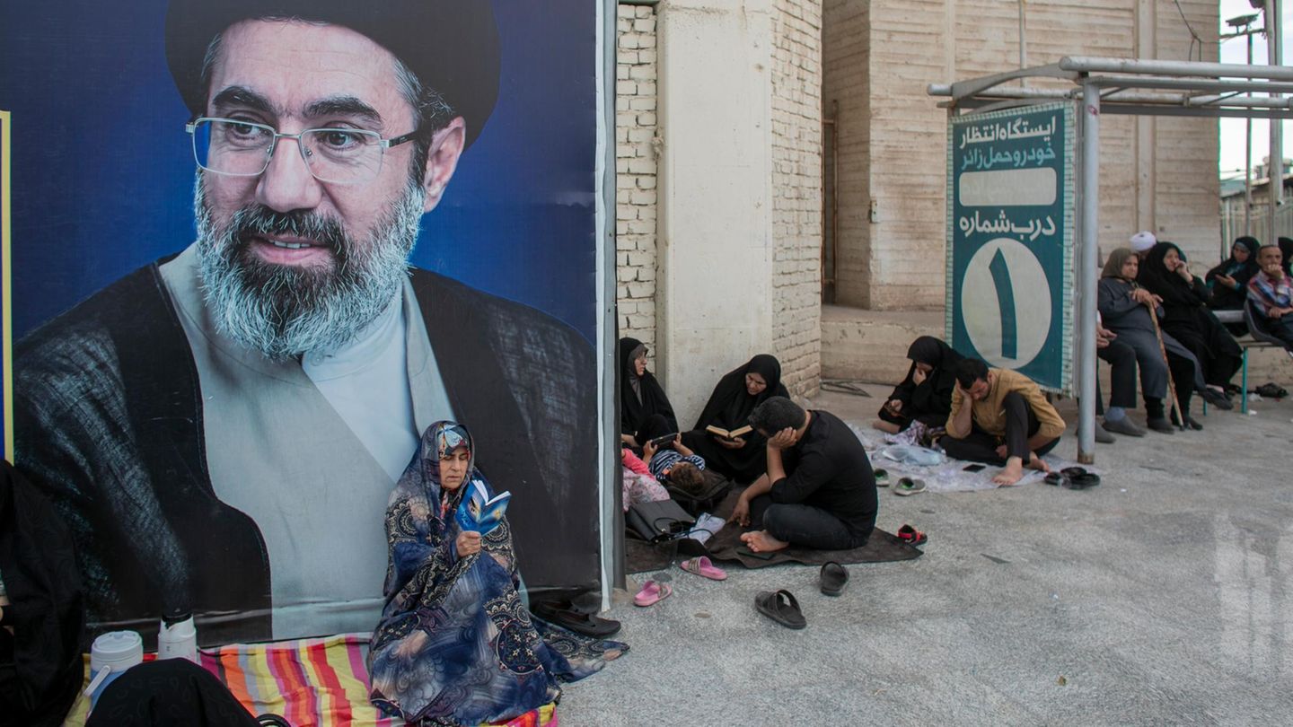 Iran ohne Führung – wo ist der Oberster Führer Modschtaba Khamenei ...
